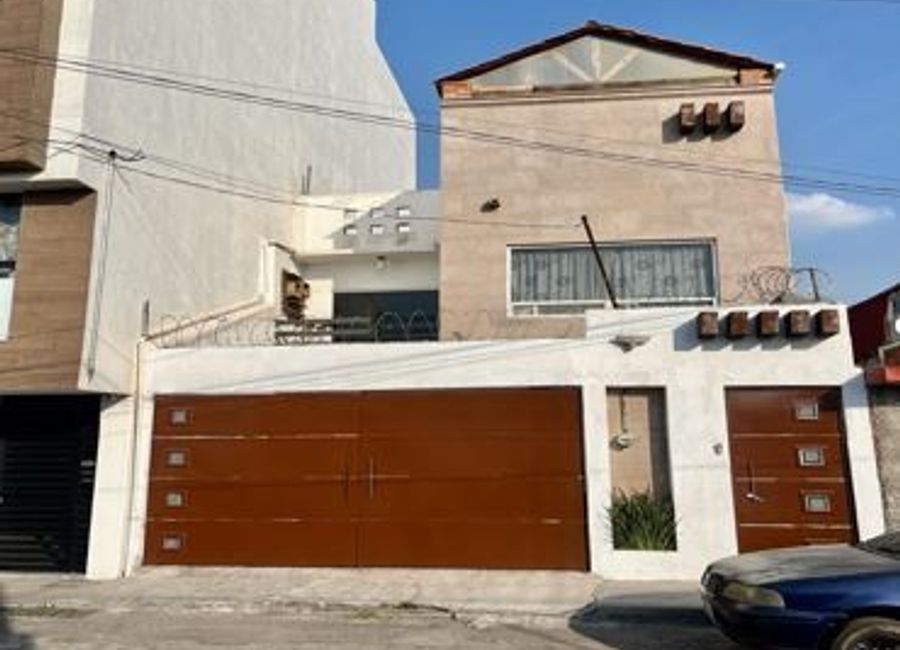 VENTA DE CASA EN MAGNIFICA ZONA, COLONIA VILLA DE LAS FLORES COACALCO EDOMEX | Lamudi.com.mx