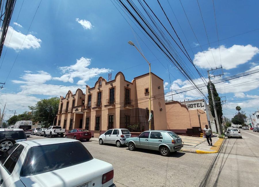 VENTA DE EDIFICIO ZONA CENTRO Fracc. Los Cedros | Lamudi.com.mx