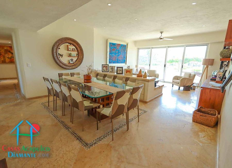 Depa de playa con terraza y vista frontal al mar | Lamudi.com.mx