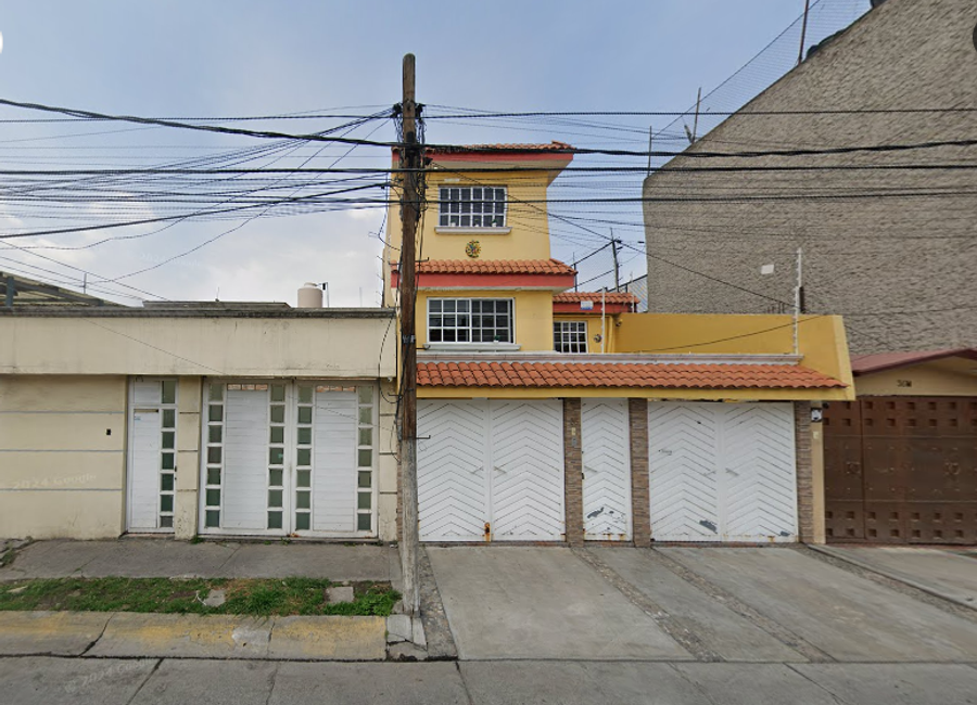 VENTA DE CASA EN REMATE BANCARIO EN BOSQUES DE ARAGON NETZAHUALCOYOTL J.C. | Lamudi.com.mx