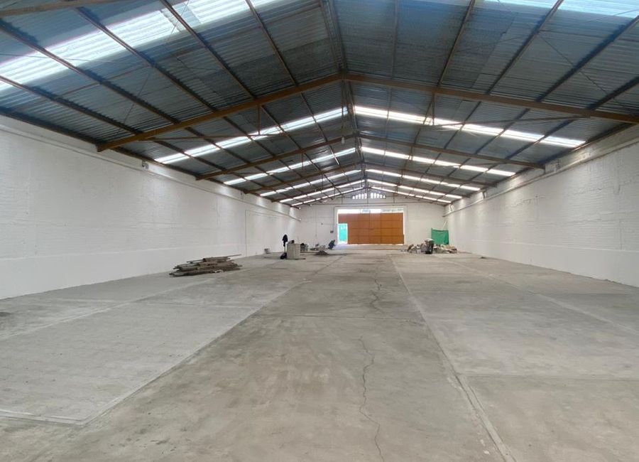 RENTO BODEGA COL. LOS ANGELES, 16X38=600M2, 2 BAÑOS, CALLE ANCHA | Lamudi.com.mx