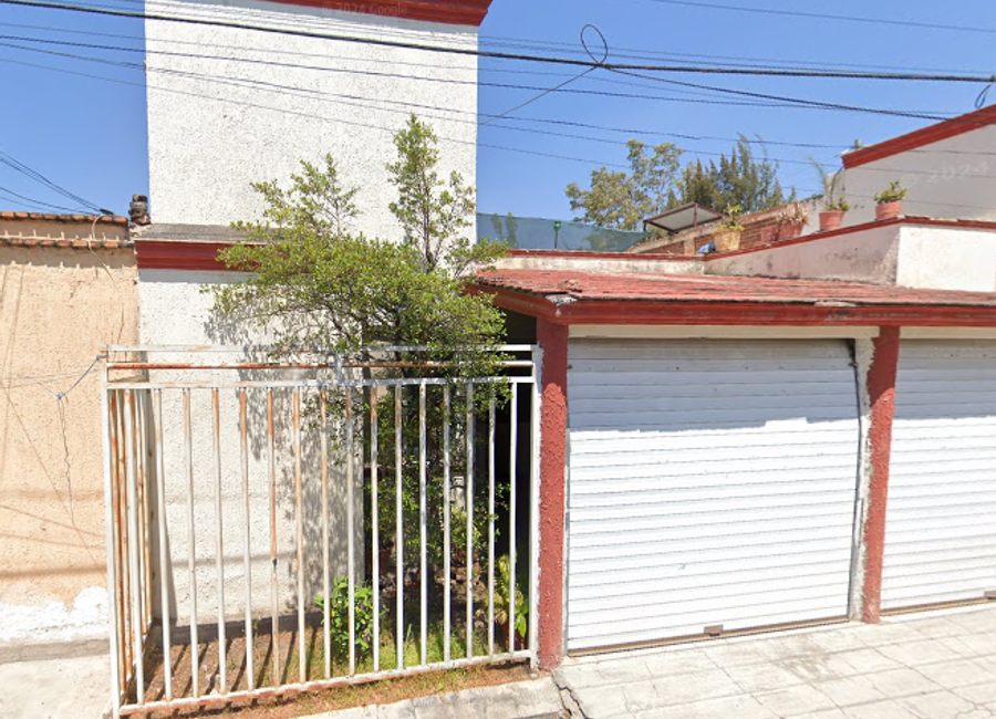 Casa en Remate Bancario en C. Calandrias, Loma Bonita, La Barca, Jal. (65% debajo de su valor ...