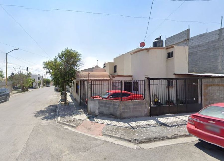 BL - CASA EN VENTA - CIUDAD LAS TORRES, SALTILLO, COAHUILA | Lamudi.com.mx