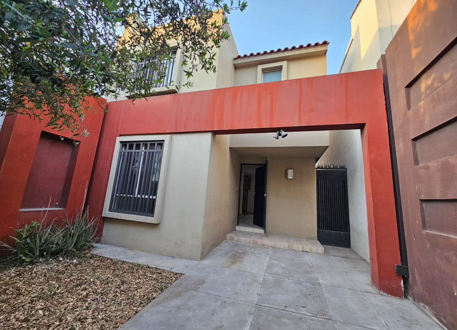 Casa en Venta Col. Las Lomas Bosques $3,199,000 | Lamudi.com.mx