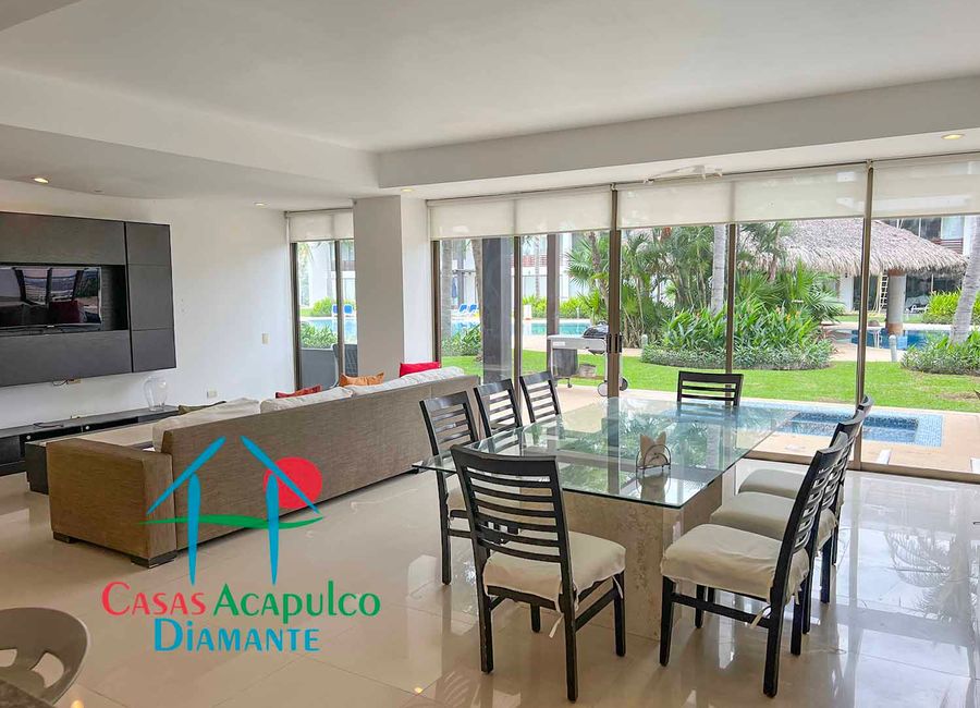 Terraza con jacuzzi y acceso directo al jardín | Lamudi.com.mx