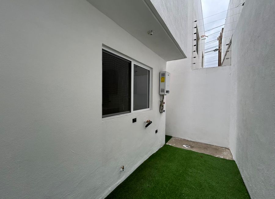 Casa en RENTA en Lienzo Residencial, colonia Loma Bonita, vía rápida ...