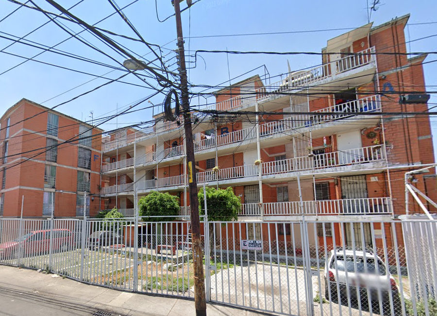 BONITO DEPARTAMENTE EN VENTA DE RECUPERACION BANCARIA UBICADO EN SUR 27 ...