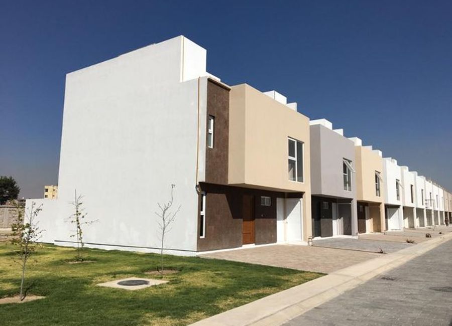 VENTA DE CASA A PRECIO DE REMATE EN Fabela, San Jorge Pueblo Nuevo Méx ...