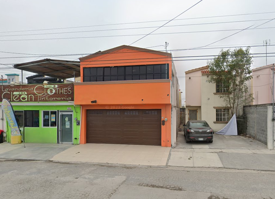 Casa de Recuperación Bancaria en AVE. DE LOS ROBLES NUM.-237, , FRAC ...