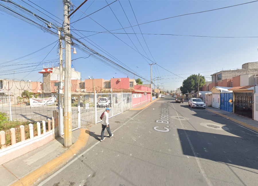 Casa en calle Primera Cerrada de Boaques de Paraguay, Los Héroes ...