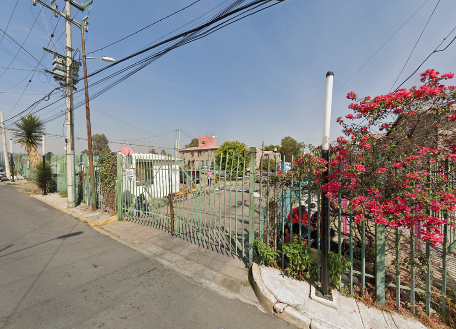 Casa en calle Camioneros, Chinam Pac de Juárez, Iztapalapa, Ciudad de ...