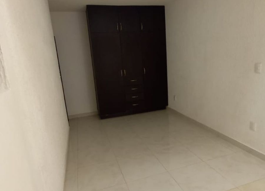 ¡CASA EN VENTA EN ESQUINA CON LOCAL–SALIDA QUIROGA! | Lamudi.com.mx
