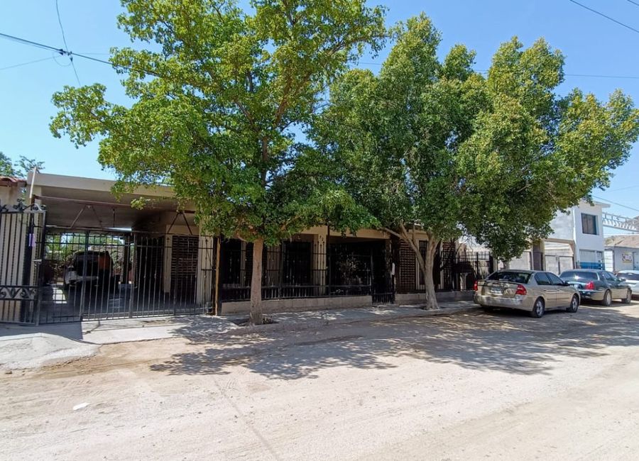 CASA EN VENTA EN LA COLONIA LAURA ALICIA FRIAS | Lamudi.com.mx