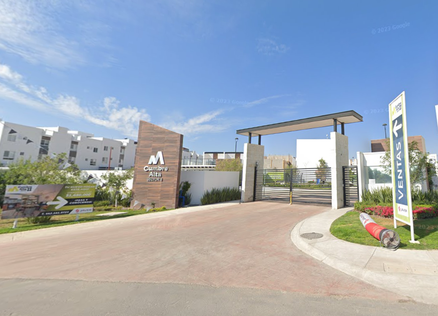 Casa en Venta Circuito Azaleas # 2200 Fraccionamiento Cumbre Alta ...