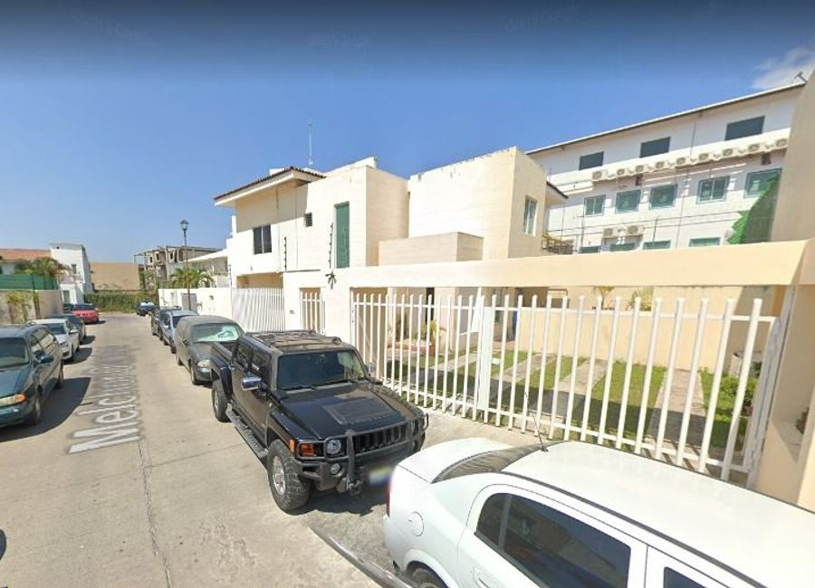 CASA EN VENTA EN LA COLONIA DIAZ ORDAZ | Lamudi.com.mx