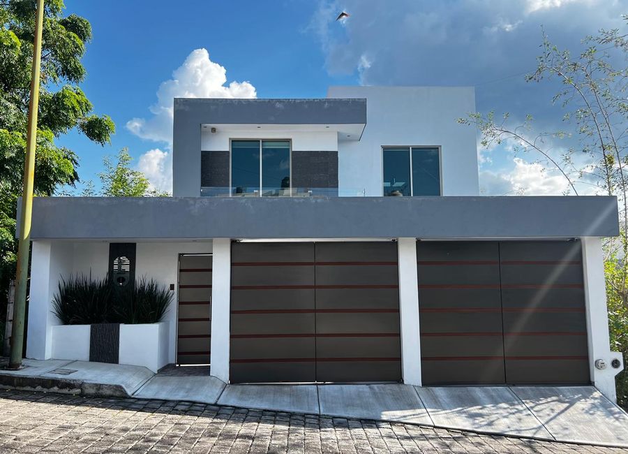 Casa en Venta en Fraccionamiento Lomas del Sur | Lamudi.com.mx
