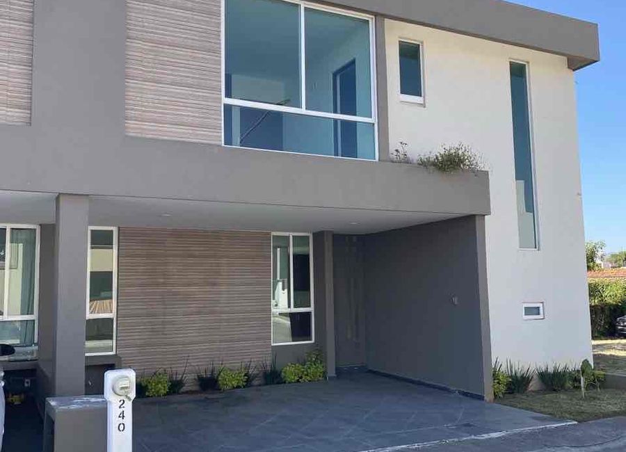 HOUSE FOR SALE SOUTH AREA PRIVATE SUBDIVISION BEHIND PEPSI | Lamudi.com.mx