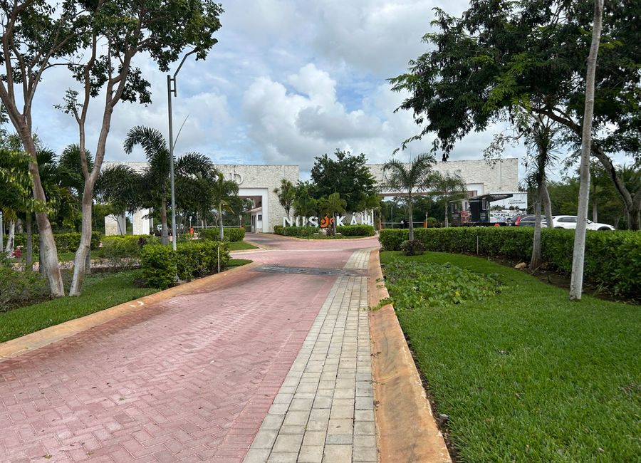 Terreno en Ciudad Maderas Península 1a. sección Mérida Yucatán Méx ...