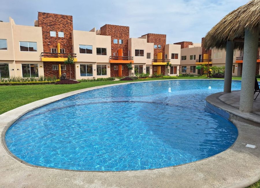 CASA EN VENTA 4 REC. CON ROOF GARDEN EN RESIDENCIAL VILLAS OACALCO ...