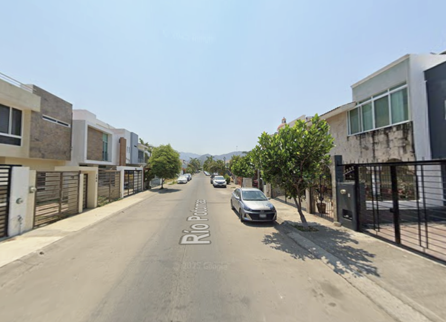 LV25-209 MCO CASA EN VENTA DE RECUPERACION BANCARIA Río Potomac 168 ...