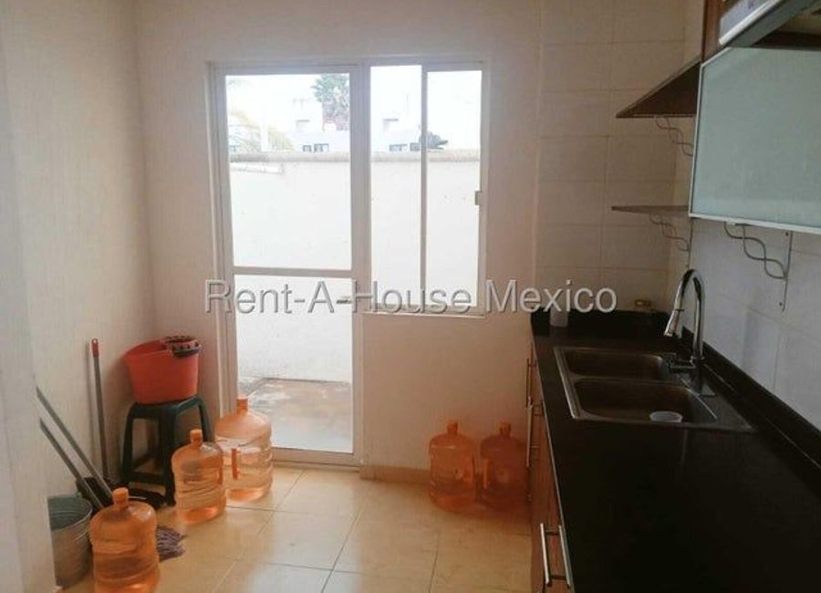 Vendo casa en privada de sonterra 3 recamaras 3 baños 2 autos | Lamudi.com.mx