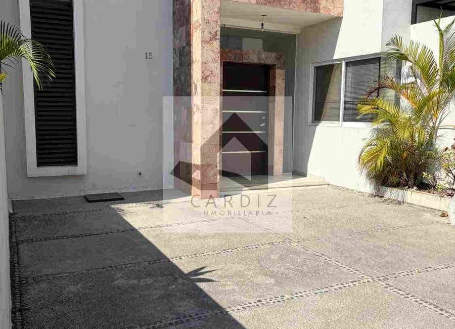 Casa sola con alberca dentro de privada | Lamudi.com.mx