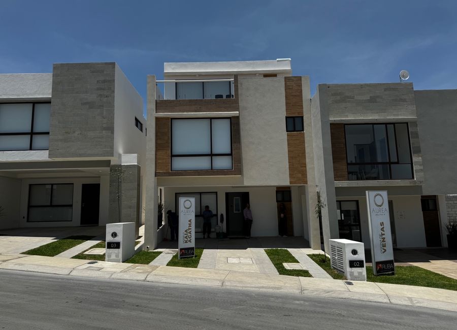 Venta Casa en Zibata Querétaro con Amenidades, Alberca, Gym, Jardín ...