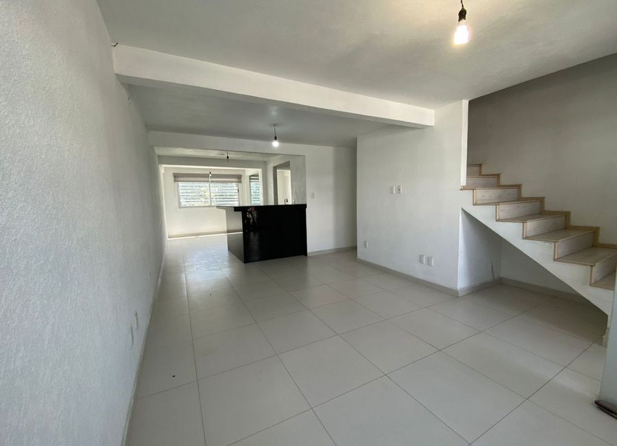 Se Vende Casa en REAL DEL LAGO, Circuito del Lago Poniente MZ 7 LT 7 ...