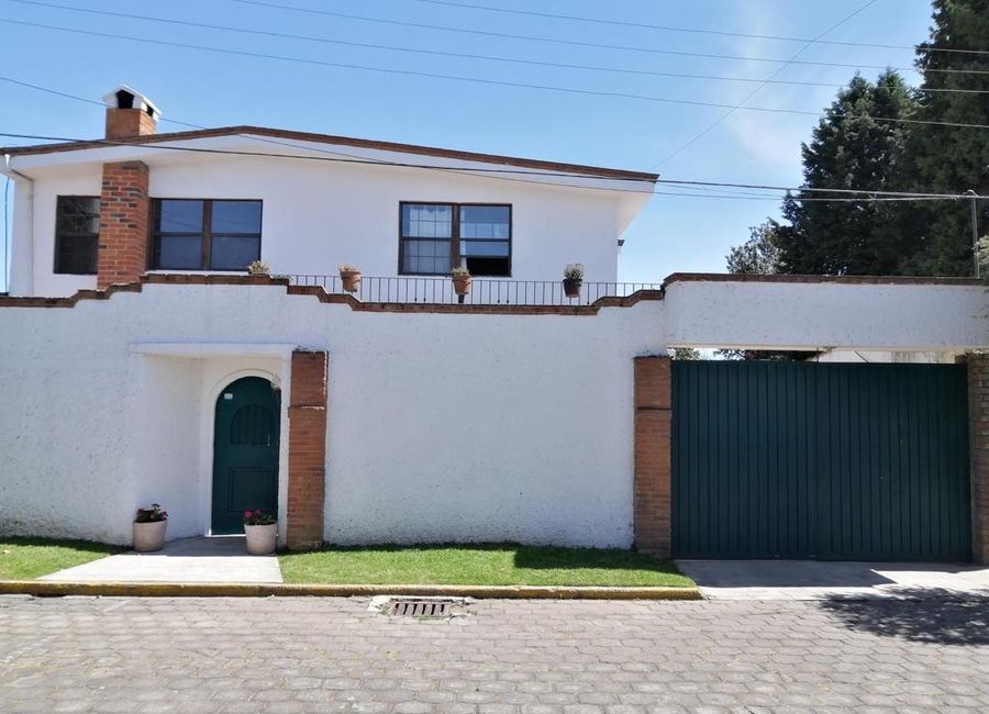 Casa en VENTA… Santa María La Magdalena Ocotitlán, Zona Residencial de ...