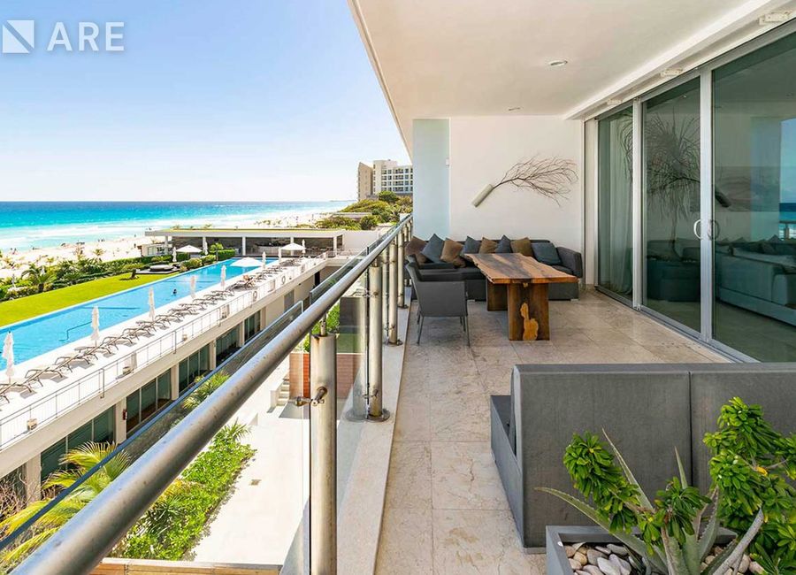 Departamento en Venta, Emerald Residencial, Cancún Quintana Roo. | Lamudi.com.mx