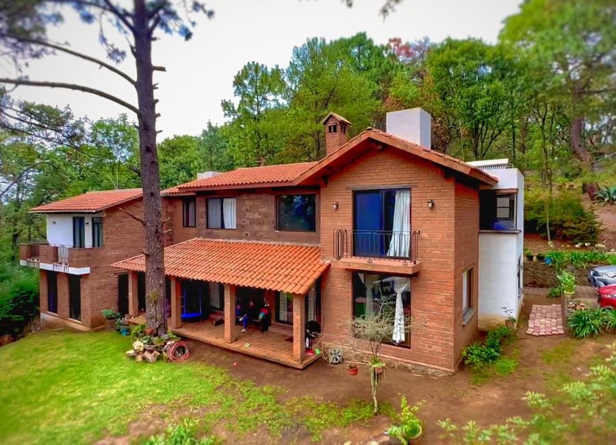 Casa en Bosque Desarrollo Ecologico arbolado servicios Club Bosques del ...