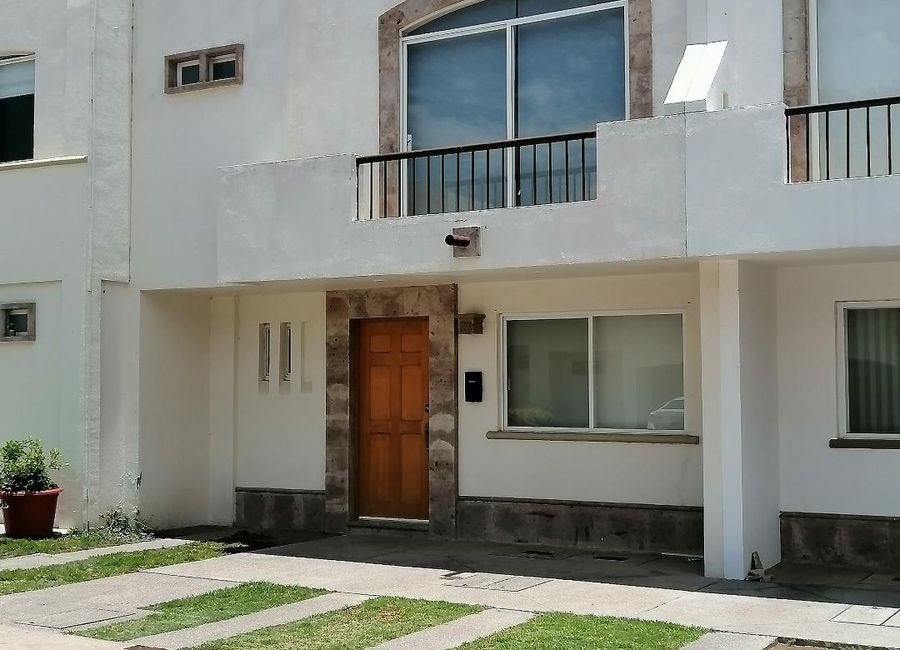 Se renta casa muy bien ubicada al norte de la ciudad | Lamudi.com.mx