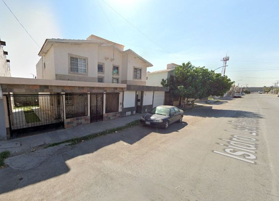 CASA EN REMATE BANCARIO EN C Isidro Leal Rodríguez , Grupo Webb, Los ...