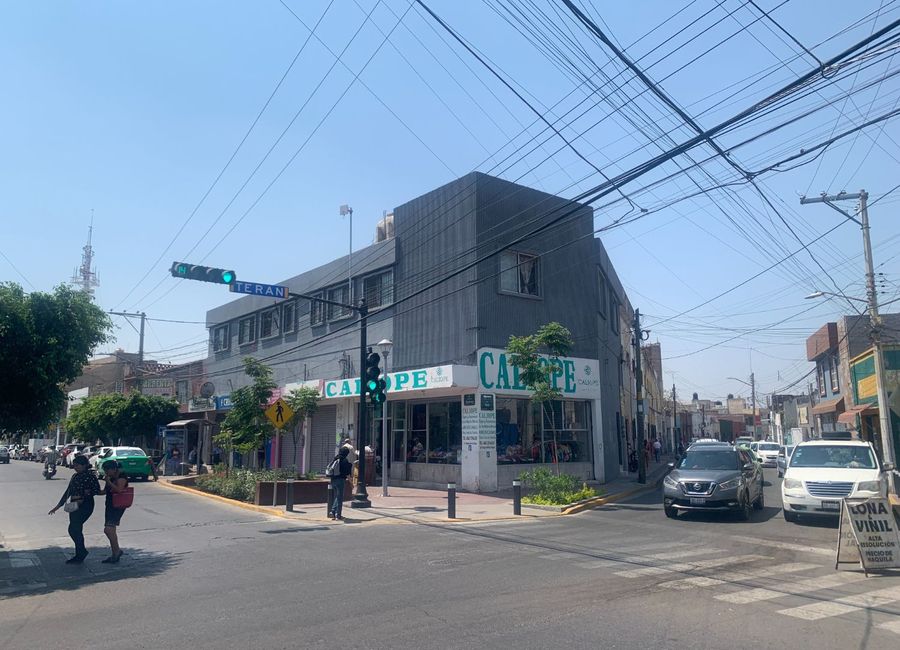 EDIFICIO COMERCIAL Y DEPARTAMENTAL ZONA CENTRO | Lamudi.com.mx